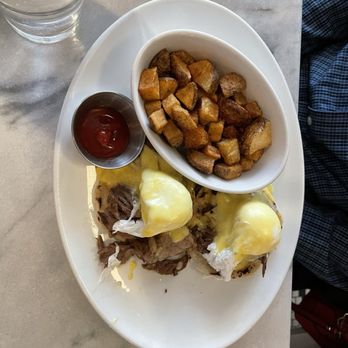 WHITE MAPLE CAFÉ - Updated May 2025 - 531 Photos & 402 Reviews - 47 E ...