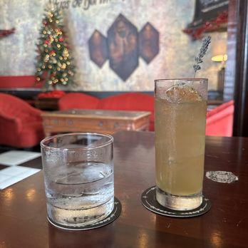 LA FACTORÍA - Updated July 2024 - 888 Photos & 672 Reviews - Calle San ...