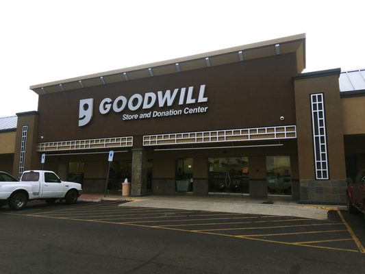 GOODWILL - Updated July 2025 - 18 Photos & 25 Reviews - 13226 N 7th St ...