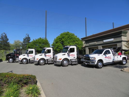 BAY VIEW TOWING - Updated January 2026 - 52 Photos - 4851 Sunrise Dr ...