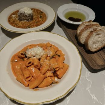 GIGI - Updated March 2025 - 287 Photos & 155 Reviews - 431 Columbus Ave ...