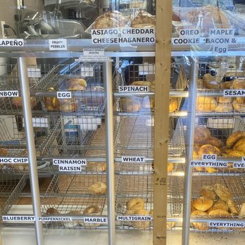 BAGEL BAZAAR OF MIDDLESEX - Updated October 2025 - 28 Photos & 32 ...