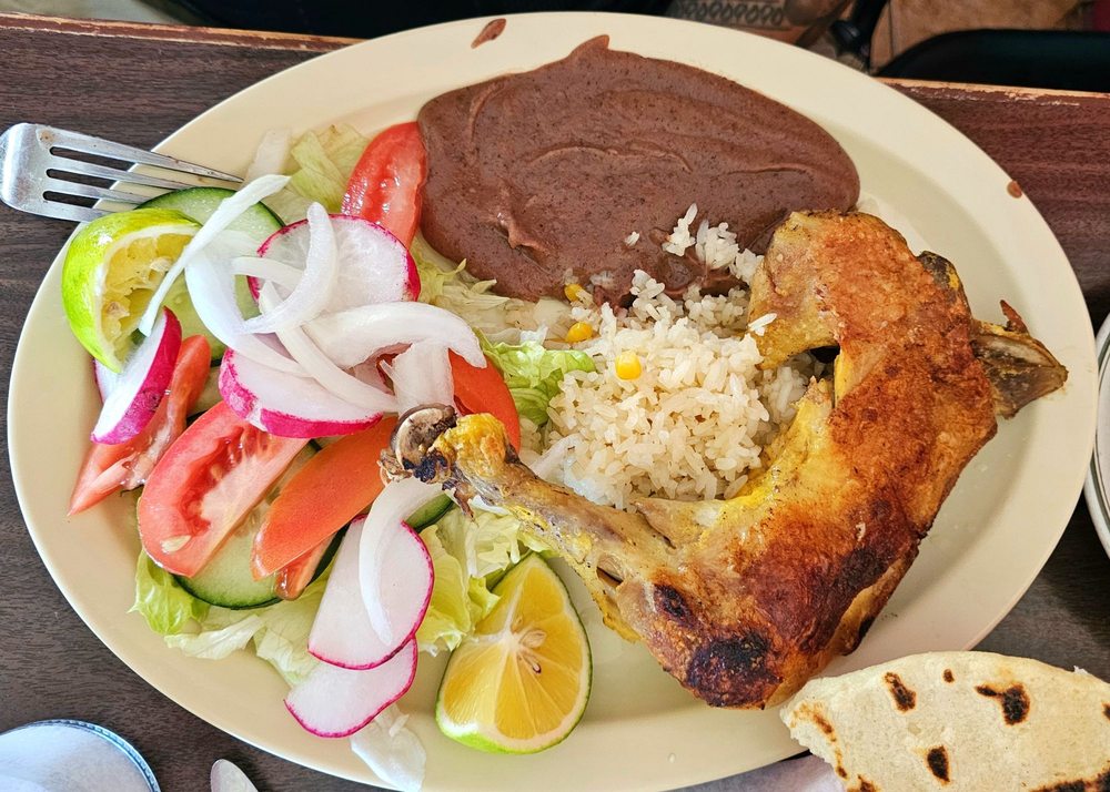 EL CHALATECO - Updated December 2025 - 22 Photos & 28 Reviews - 1540 W ...