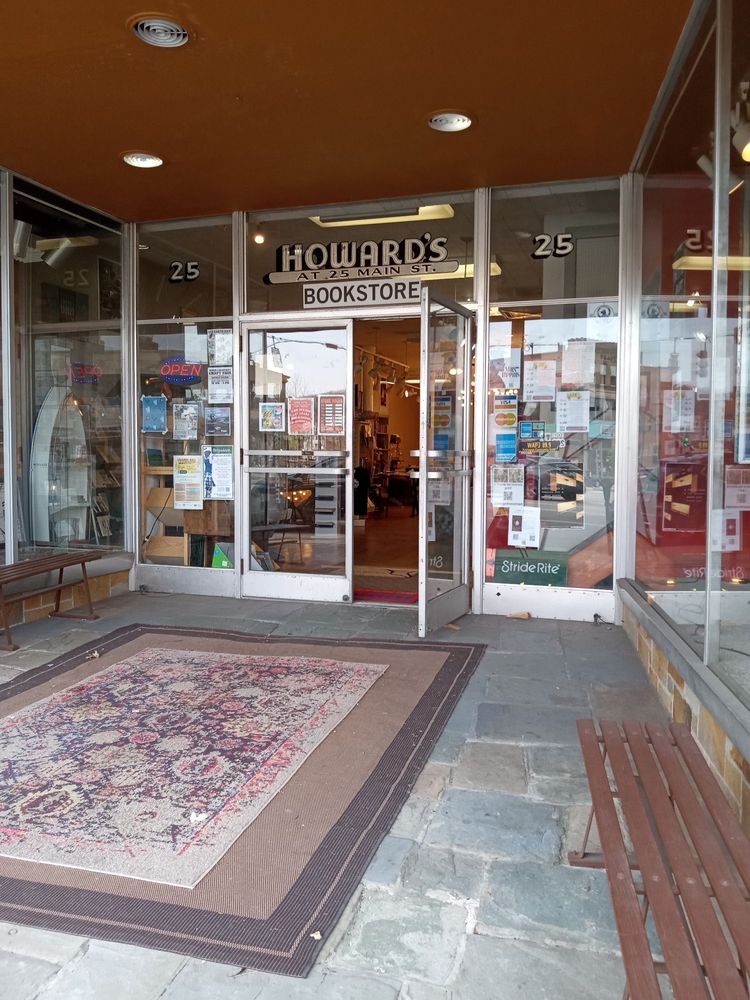 HOWARD’S BOOKSTORE - Updated December 2025 - 25 Main St, Torrington ...