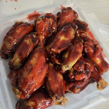 WINGS PLUS - Updated December 2025 - 154 Photos & 162 Reviews - 1235 N ...