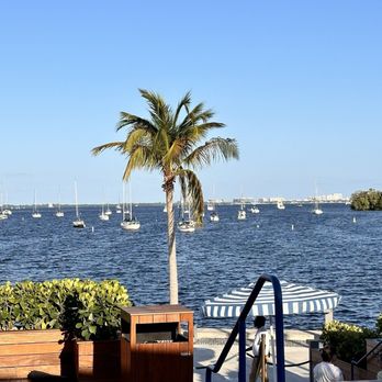 REGATTA GROVE - Updated May 2025 - 342 Photos & 175 Reviews - 3415 Pan ...