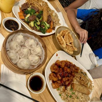 HIDDEN DUMPLING HOUSE - Updated November 2024 - 780 Photos & 472 ...