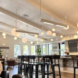 MAPLE AND CREAM RESTAURANT - Updated April 2025 - 795 Photos & 337 ...