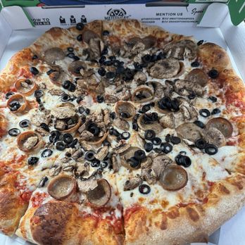 MATTENGA’S PIZZERIA WILDERNESS OAK - Updated October 2025 - 54 Photos ...