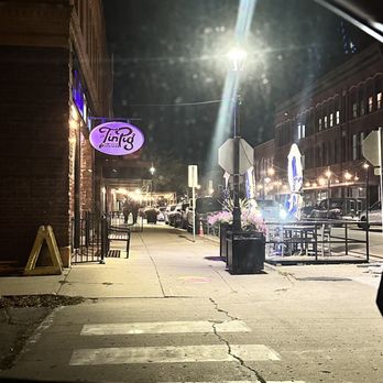 THE TIN PIG TAVERN - Updated January 2026 - 35 Photos & 28 Reviews ...