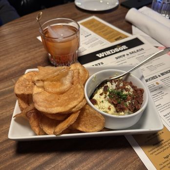 WINDSOR - Updated January 2025 - 1986 Photos & 1914 Reviews - 5223 N ...