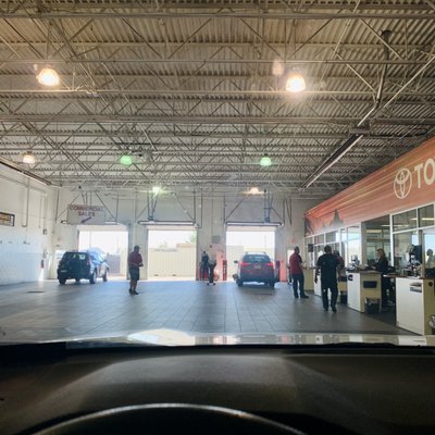 AUTONATION TOYOTA ARAPAHOE - Updated December 2025 - 127 Photos & 872 ...