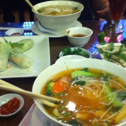 SIMPLY PHO YOU - Updated December 2025 - 695 Photos & 943 Reviews - 698 ...