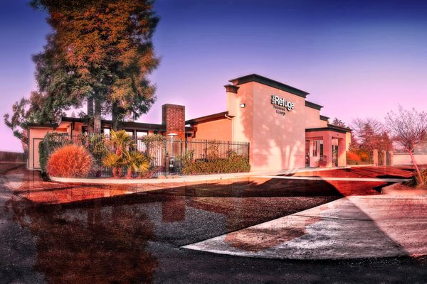 THE REFUGE RESTAURANT & LOUNGE - Updated December 2025 - 41 Photos & 22 ...