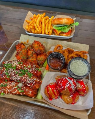 WING SPOT - 23 Photos & 23 Reviews - Food near 991 Lake Blvd, Redding ...