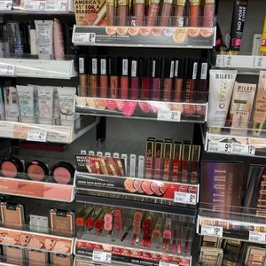 WALGREENS - Updated November 2024 - 13 Photos - 4817 W Fullerton Ave ...