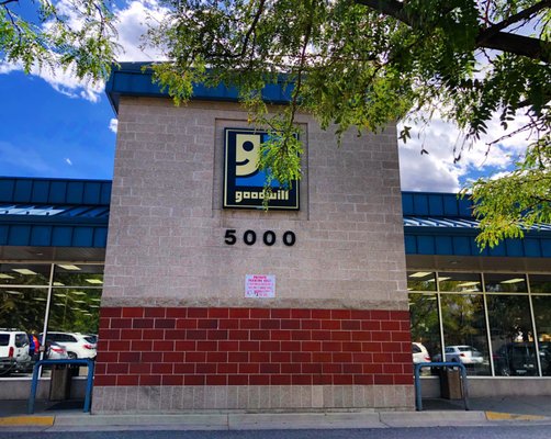 GOODWILL STORE & DONATION CENTER - Updated September 2025 - 74 Reviews ...