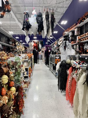 PARTY CITY - Updated October 2025 - 39 Photos - 8 Lebovic Avenue ...