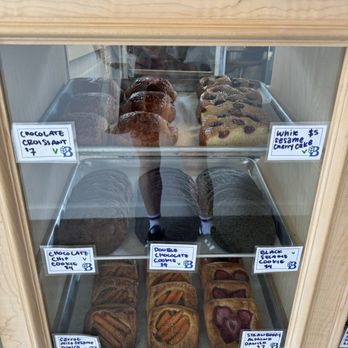 BAKERS BENCH - Updated February 2025 - 152 Photos & 33 Reviews - 1021 ...