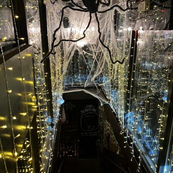 THE RABBIT HOLE - Updated December 2024 - 2421 Photos & 2328 Reviews ...