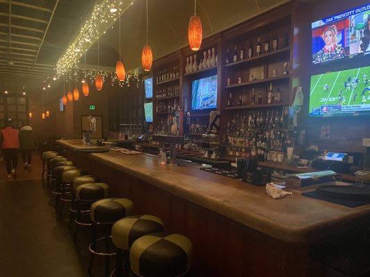 MUSTANG ALLEY’S - Updated December 2025 - 133 Photos & 136 Reviews ...