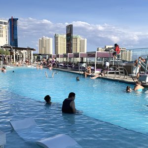THE CHELSEA POOL - 132 Photos & 48 Reviews - 3708 The Chelsea Tower Las ...