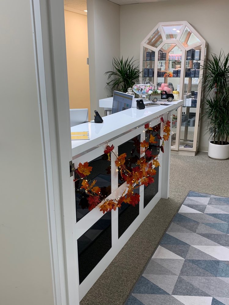 LUSH MEDSPA - Updated October 2025 - 19 Photos - 637 Speedwell Ave ...