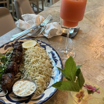 ABA - Updated November 2024 - 4292 Photos & 1733 Reviews - 302 N Green ...