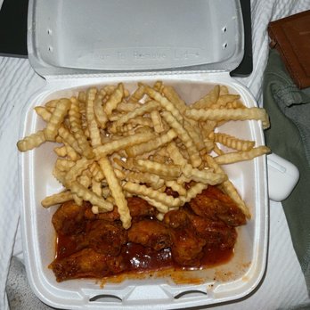 AMERICAN DELI - Updated December 2025 - 11 Photos & 12 Reviews - 225 ...