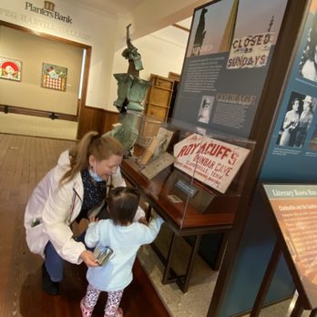 SMITH-TRAHERN MANSION - Updated November 2025 - 37 Photos - 101 McClure ...