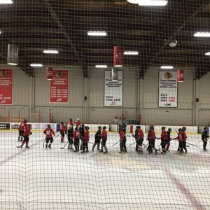 WINTERHAWKS SKATING CENTER - 16 Photos & 17 Reviews - Skating Rinks ...
