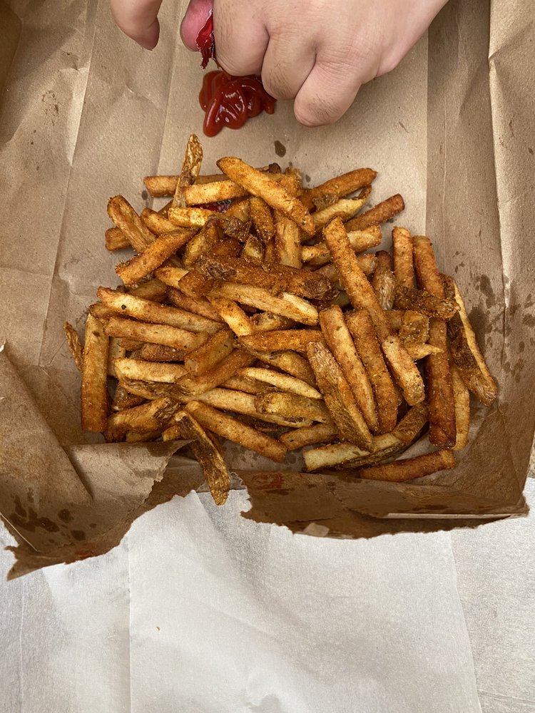 FIVE GUYS - Updated June 2024 - 65 Photos & 151 Reviews - 401 Newport ...