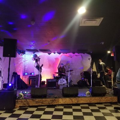 NO FUN - Updated October 2025 - 21 Photos - 275 River St, Troy, New ...