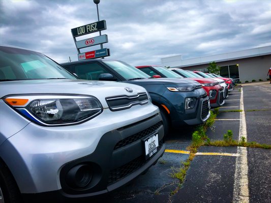 LOU FUSZ KIA - Updated December 2025 - 20 Photos & 74 Reviews - 1025 N ...