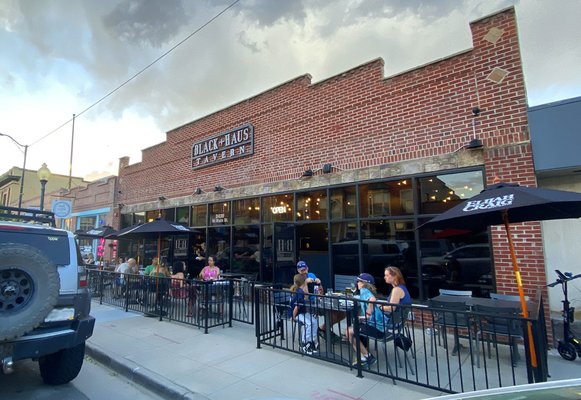BLACK+HAUS TAVERN-LITTLETON - 14 Photos & 28 Reviews - 2439 Main St, Littleton, Colorado ...