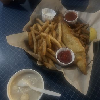 HARBOR FISH CAFE - Updated January 2025 - 716 Photos & 867 Reviews ...