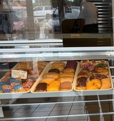 COUNTRY DONUTS - Updated September 2025 - 12 Photos & 26 Reviews - 4524 ...