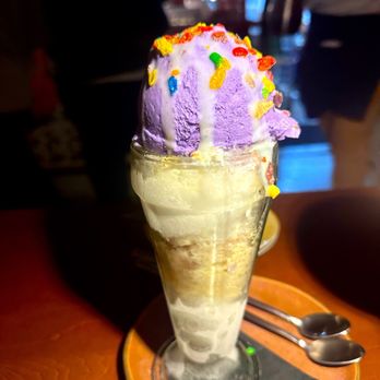 OKO - Updated January 2025 - 208 Photos & 40 Reviews - 1100 E 6th St ...