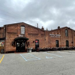 HOTEL TANGO - Updated July 2025 - 1247 Photos & 577 Reviews - 702 ...