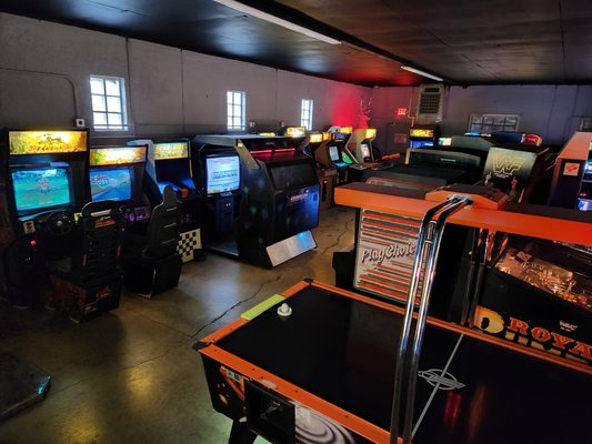 THE GAMER’S GARAGE ARCADE - Updated December 2025 - 10 Photos - 225 ...