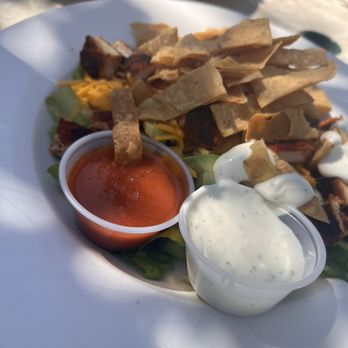 LANDMARK INN BAR & GRILLE - Updated January 2025 - 221 Photos & 252 ...