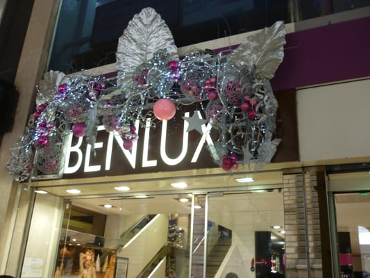BENLUX LOUVRES - 174 Rue Rivoli, Paris, France - Shopping - Phone ...