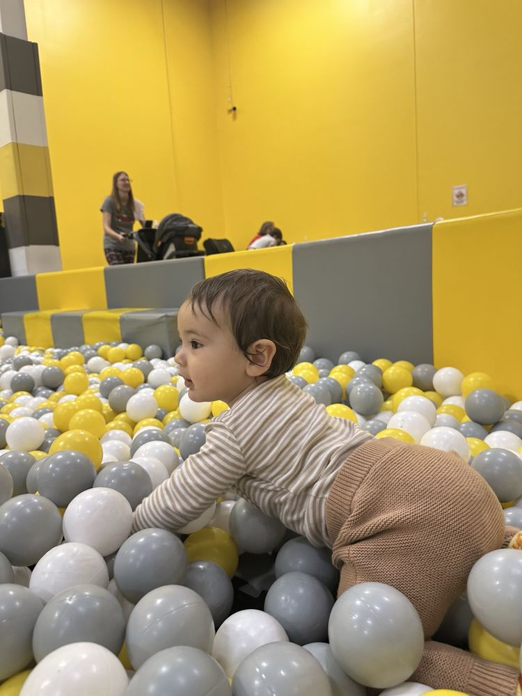 HAPPY FEET PLANET - Updated July 2025 - 64 Photos & 30 Reviews - 3419 ...