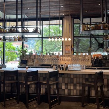 AVANTI FOOD & BEVERAGE - Updated May 2025 - 478 Photos & 255 Reviews ...