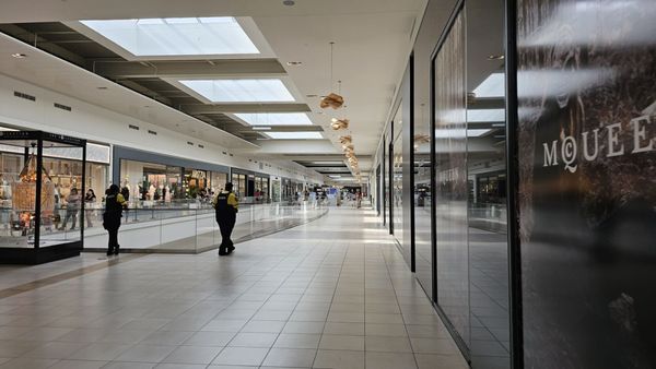 FASHION OUTLETS OF CHICAGO - Updated January 2025 - 756 Photos & 615 ...