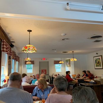 THE VILLA RESTAURANT - Updated August 2024 - 136 Photos & 213 Reviews ...