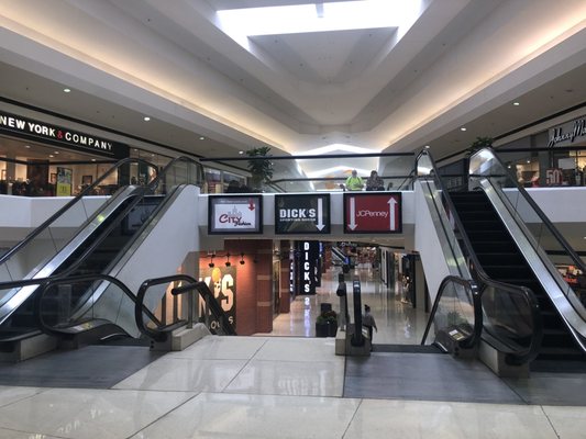 JIMMY JAZZ - 53 Photos & 71 Reviews - 412 W 14 Mile Rd, Troy, Michigan ...