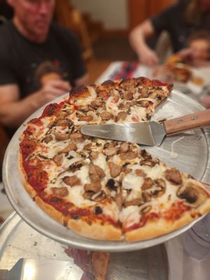 IL LAGO PIZZA AND PASTA - Updated August 2025 - 98 Photos & 214 Reviews ...