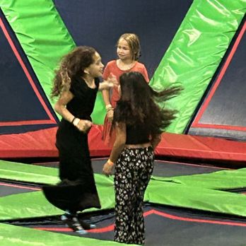 BRAVOZ ENTERTAINMENT CENTER - Updated January 2026 - 250 Photos & 135 ...