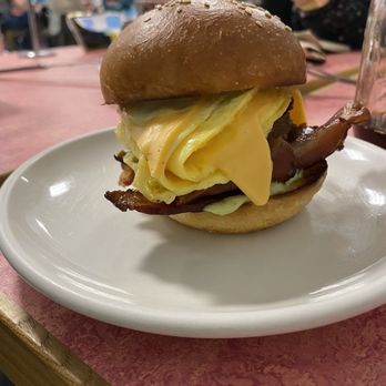 LOAF LOUNGE - Updated May 2024 - 178 Photos & 80 Reviews - 2934 N ...